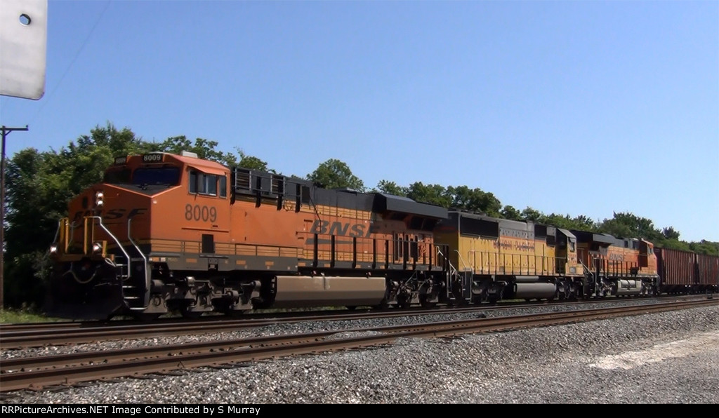 BNSF 8009